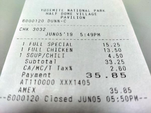 ヨセミテバレーで気軽に入れるレストランを教えます！【カリービレッジパビリオン】 | ジャキ旅USA